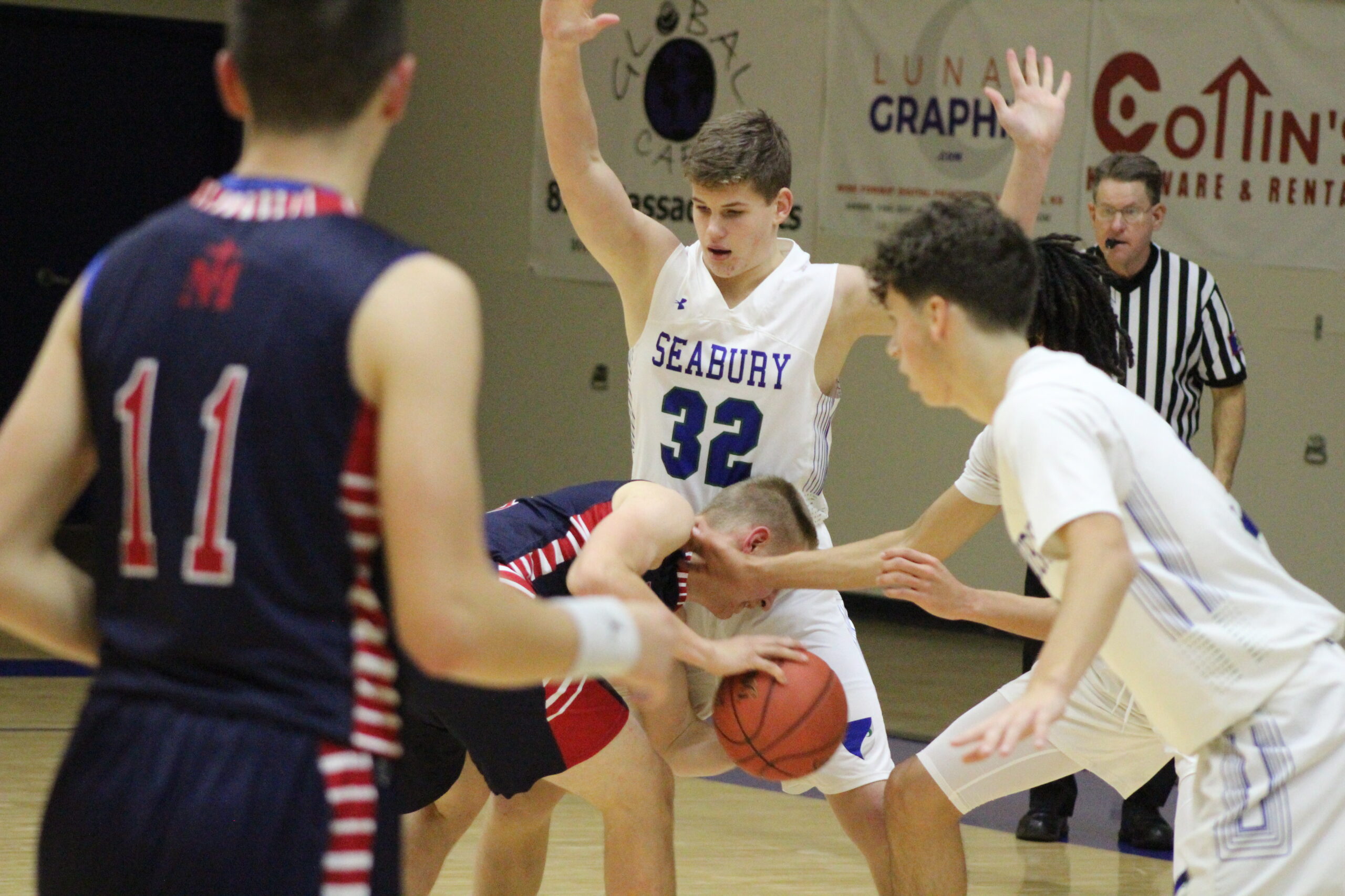 Big night by Smith helps Seabury boys remain perfect against St. Mary’s ...